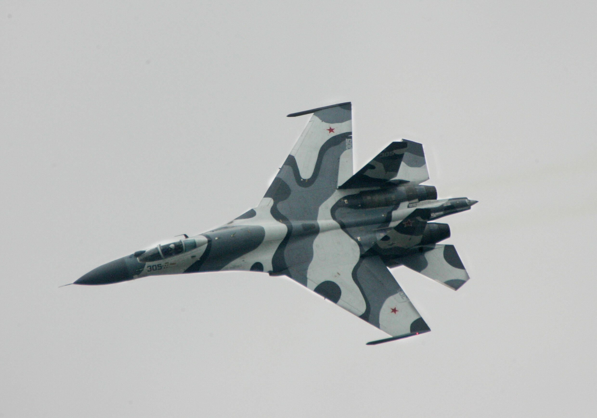 Russian fighter jet flew within 5 feet of U.S. spy plane in ...