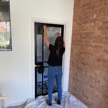 Instagrammer saved £100s on this stunning DIY reeded glass door upcycle ...