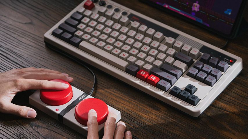 NES-Inspired Keyboard Comes With Giant Programmable Super Buttons | Tom ...