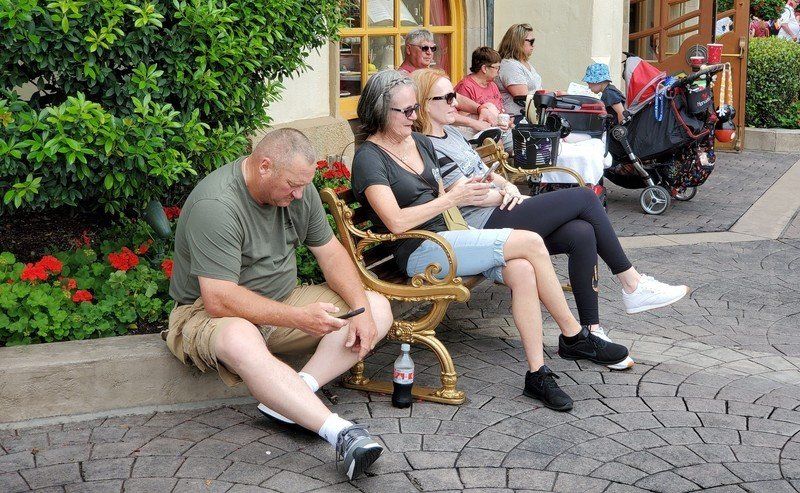 Put your head up: How bad phone posture is wrecking your spine ...