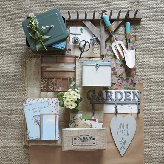 Amazing examples of 'knolling' around the home | Ideal Home