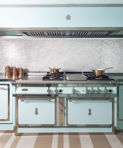 5 design tips from a shoe designer’s magical Venice kitchen | Homes and ...