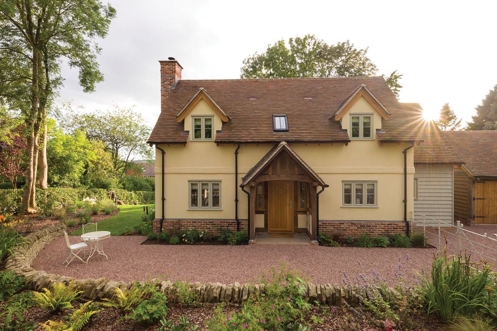 Oak Frame Homes — 30 Ideas for Charming Designs | Homebuilding