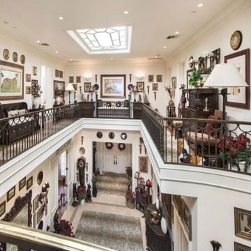 Tom Jones has sold his Beverly Hills mansion and quit the US | Ideal Home