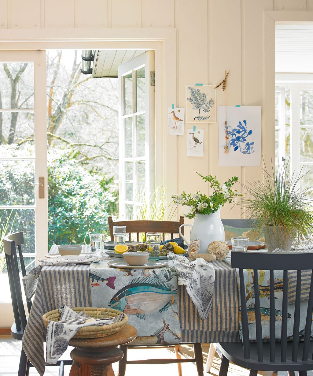 Farmhouse kitchen table decor ideas: 5 easy looks to try | Homes and ...