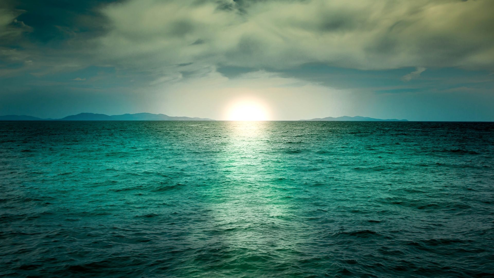 The Earth's oceans used to be green — and could one day turn purple ...