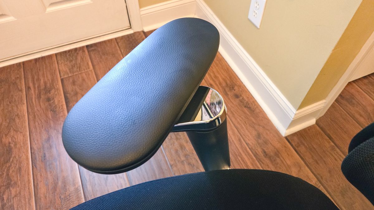 FlexiSpot C7 Max review | Tom's Guide