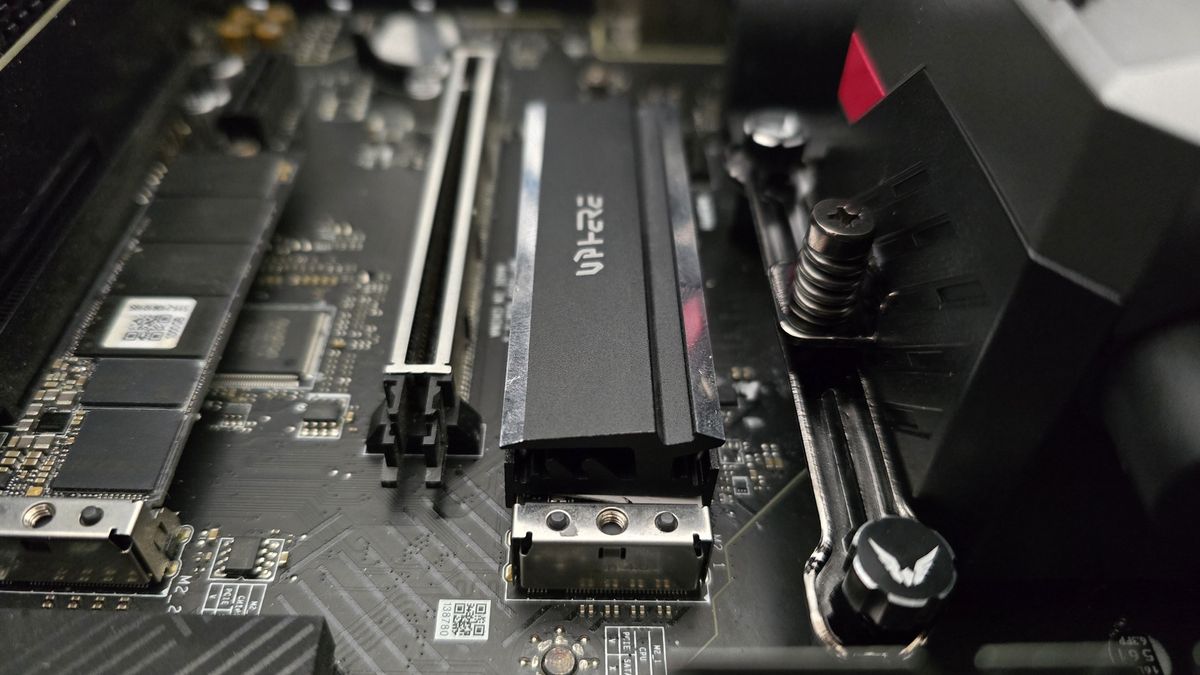 UpHere M201 SSD Heatsink Review: $5 for essential NVMe cooling | Tom's Hardware