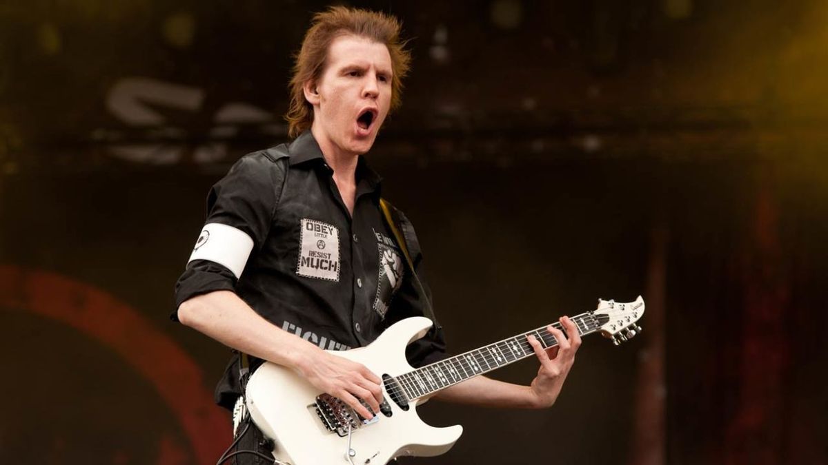 Arch Enemy bring back Liiva and Amott | Louder