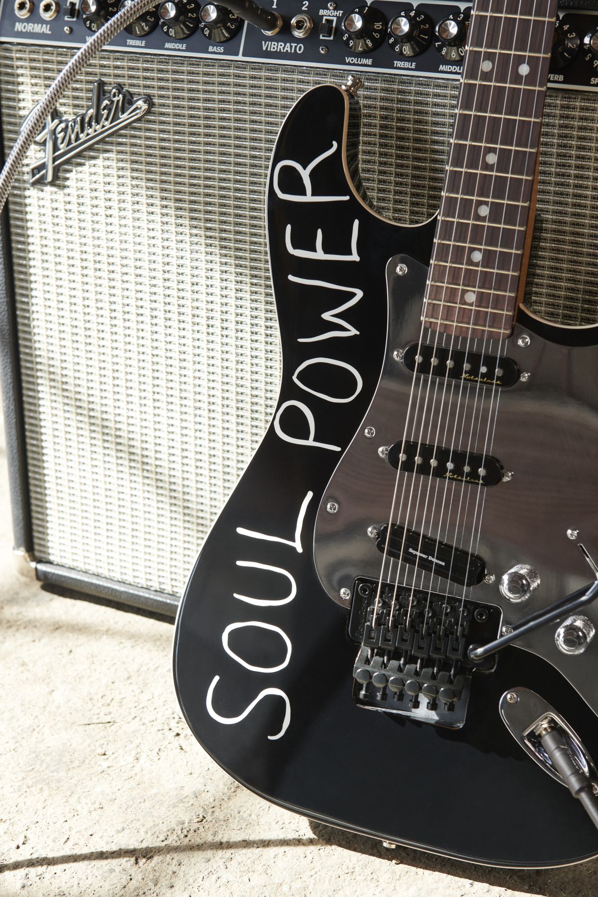 Tom Morello 'Soul Power' Artist Signature Stratocaster released by ...