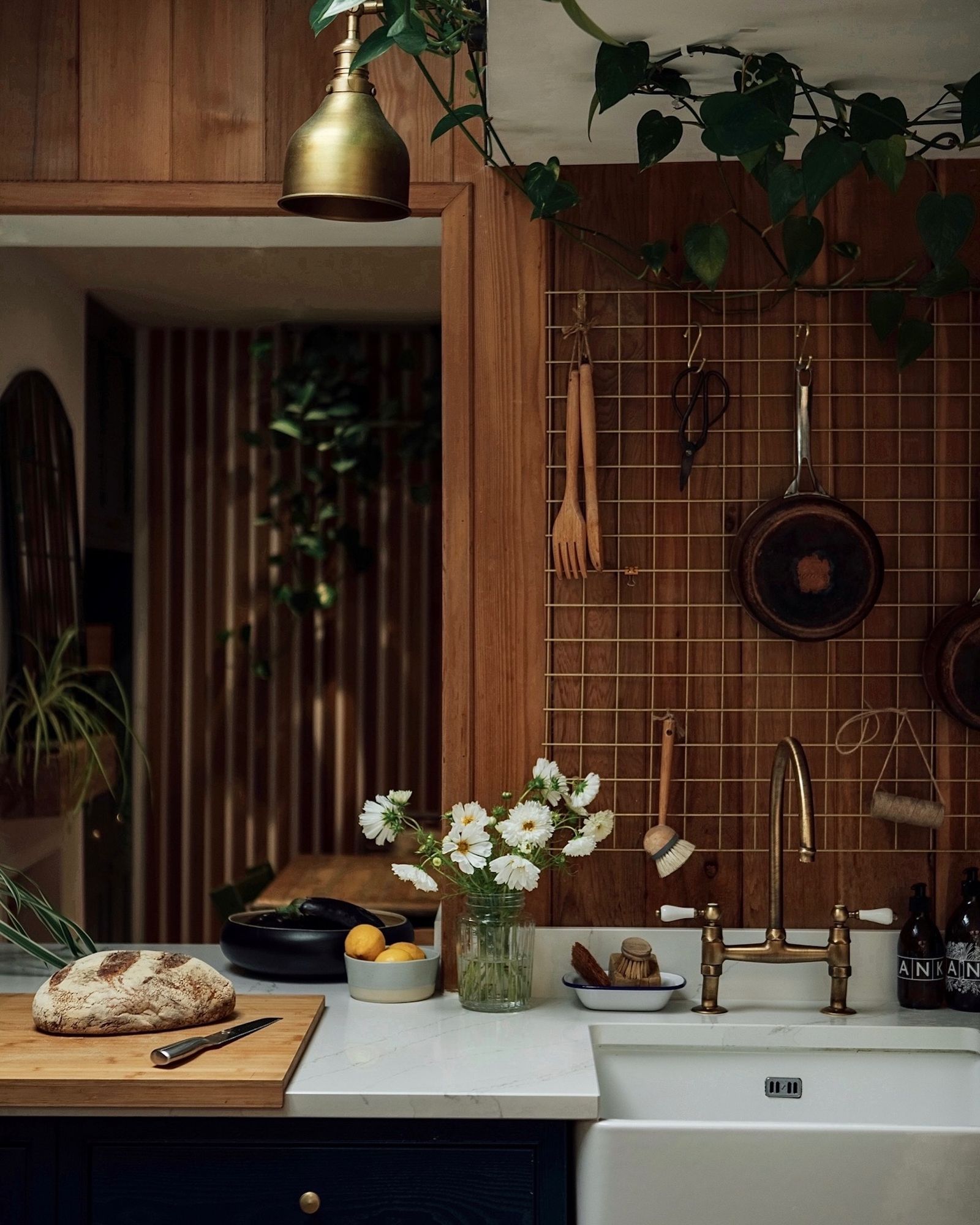 10 Biophilic Kitchen Ideas to Bring Nature to Cooing Spaces | Livingetc
