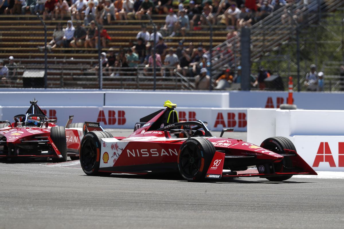 Yes, Electric Car Racing Counts as 'Live Sports,' a Business Roku Is ...