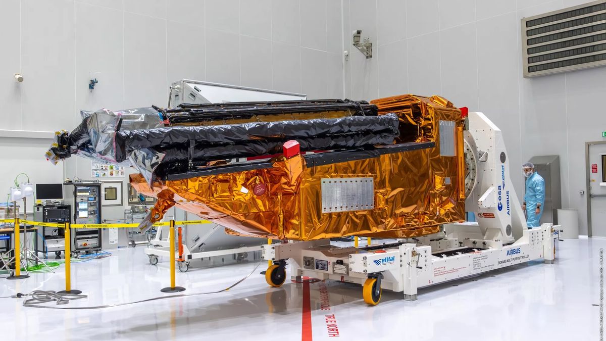 Vega-C rocket launches European forest-monitoring 'Biomass' satellite ...