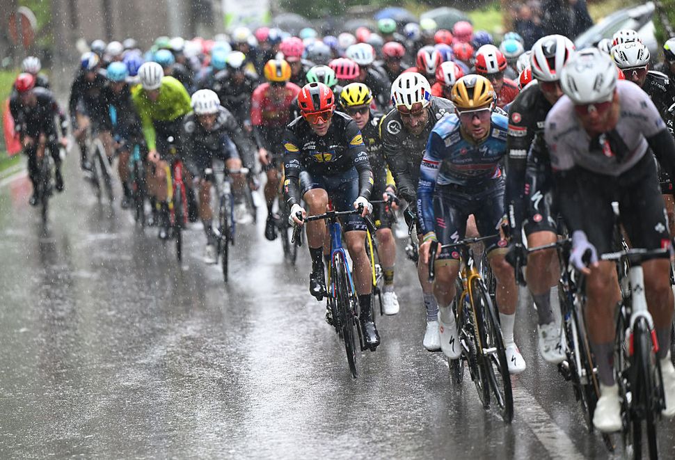 As it happened: Multi-discipline star takes victory at La Fleche ...