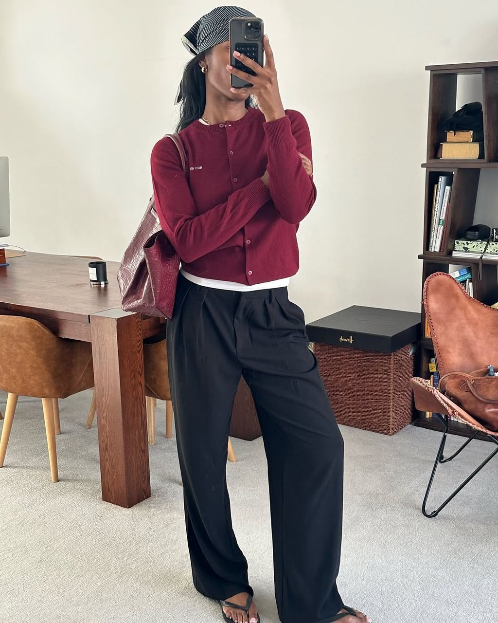 This Pant Style With Flip-Flops Creates a Chic Summer Combo | Who What Wear