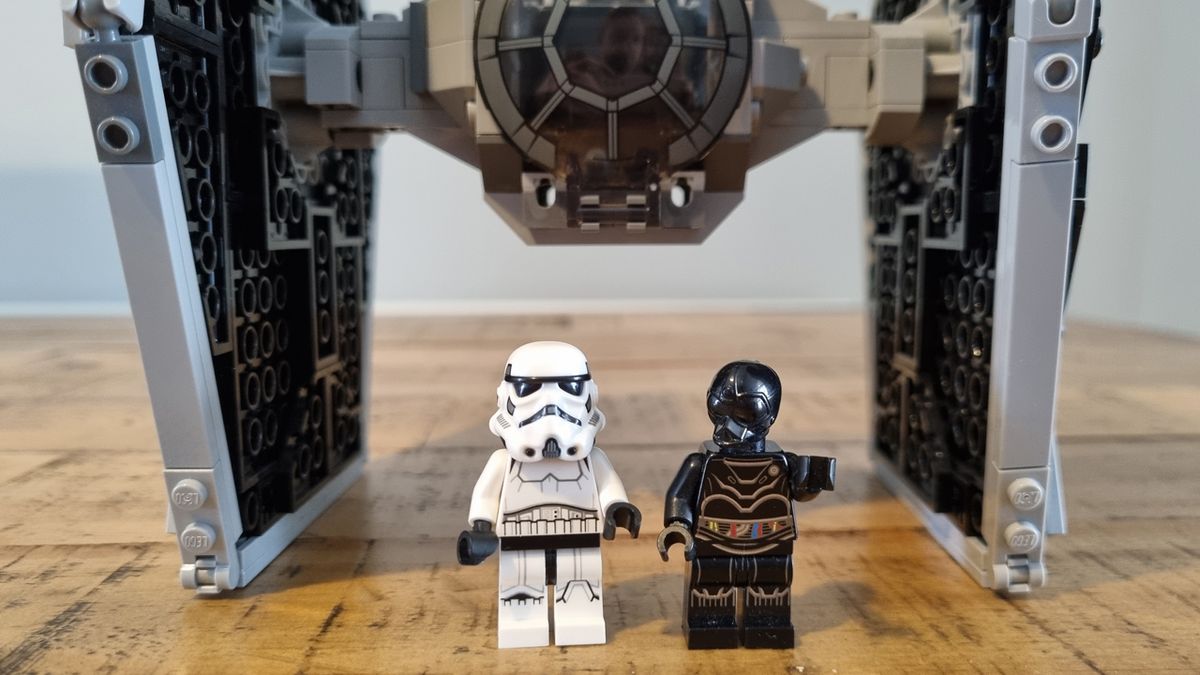 Lego Star Wars TIE Fighter review | Space