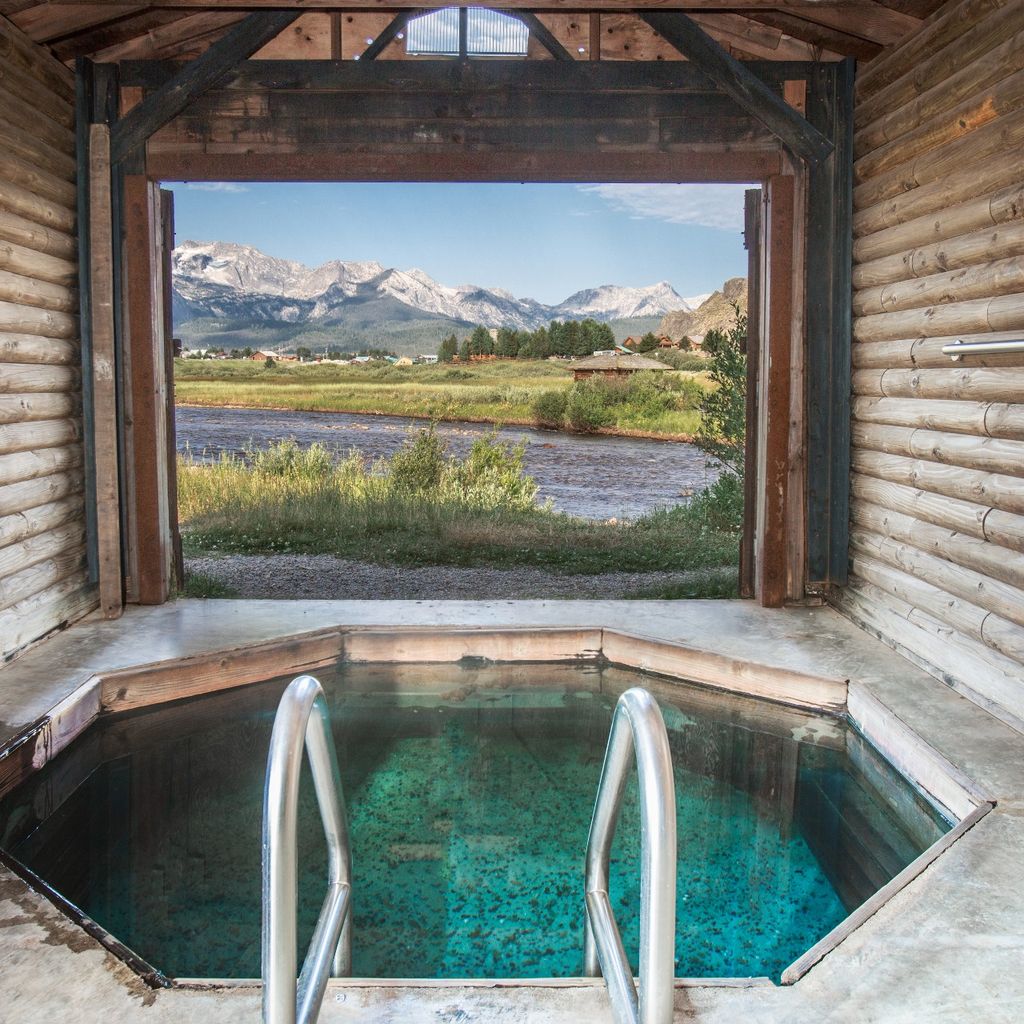 The 10 Best Hot Springs in the U.S. | Marie Claire