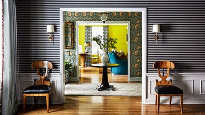 What Color is Chartreuse? And How to Style This "Acidic" Hue | Livingetc