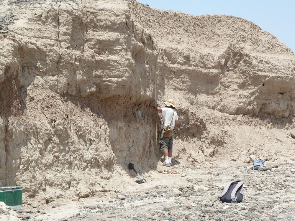 Photos: Mysterious Human Ancestor Wielded Oldest Stone Tools | Live Science