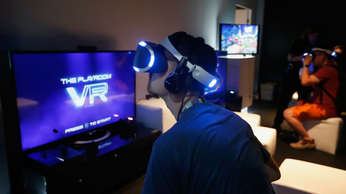 Sony developing 200 titles for PlayStation VR | The Week