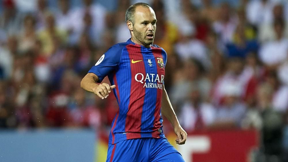 Barcelona star Iniesta on the mend | FourFourTwo