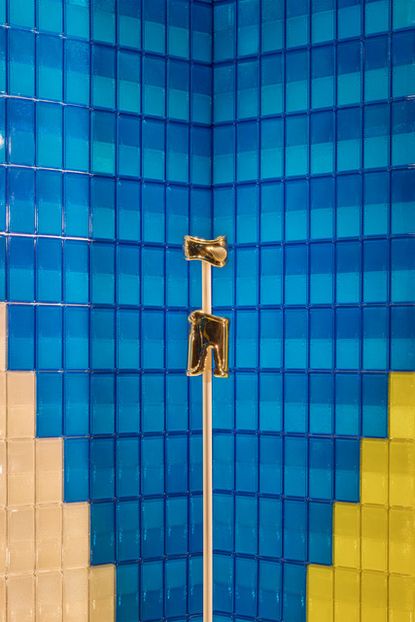 Tiffany & Co, Damien Hirst and artists take over Selfridges' windows ...