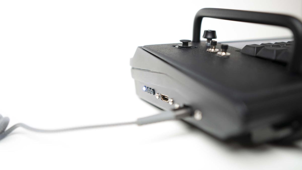 Ono-SenPi? Raspberry Pi Meets Cyberpunk in DIY RA01 Cyberdeck Project | Tom's Hardware