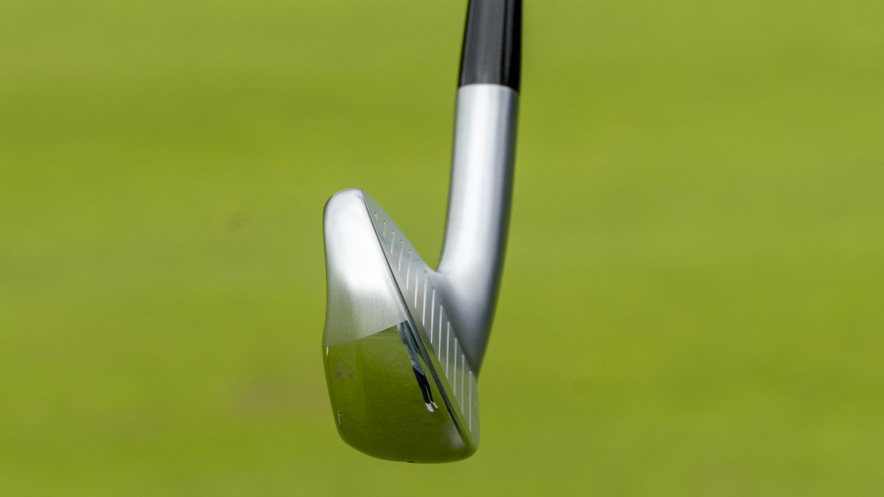 Mizuno JPX925 Hot Metal Irons Review | Golf Monthly