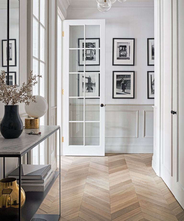 Modern hallway flooring ideas: 10 expert tips for entryways | Homes and ...