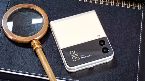 Samsung Galaxy Z Flip 3 review: The first foldable phone under $1,000 ...