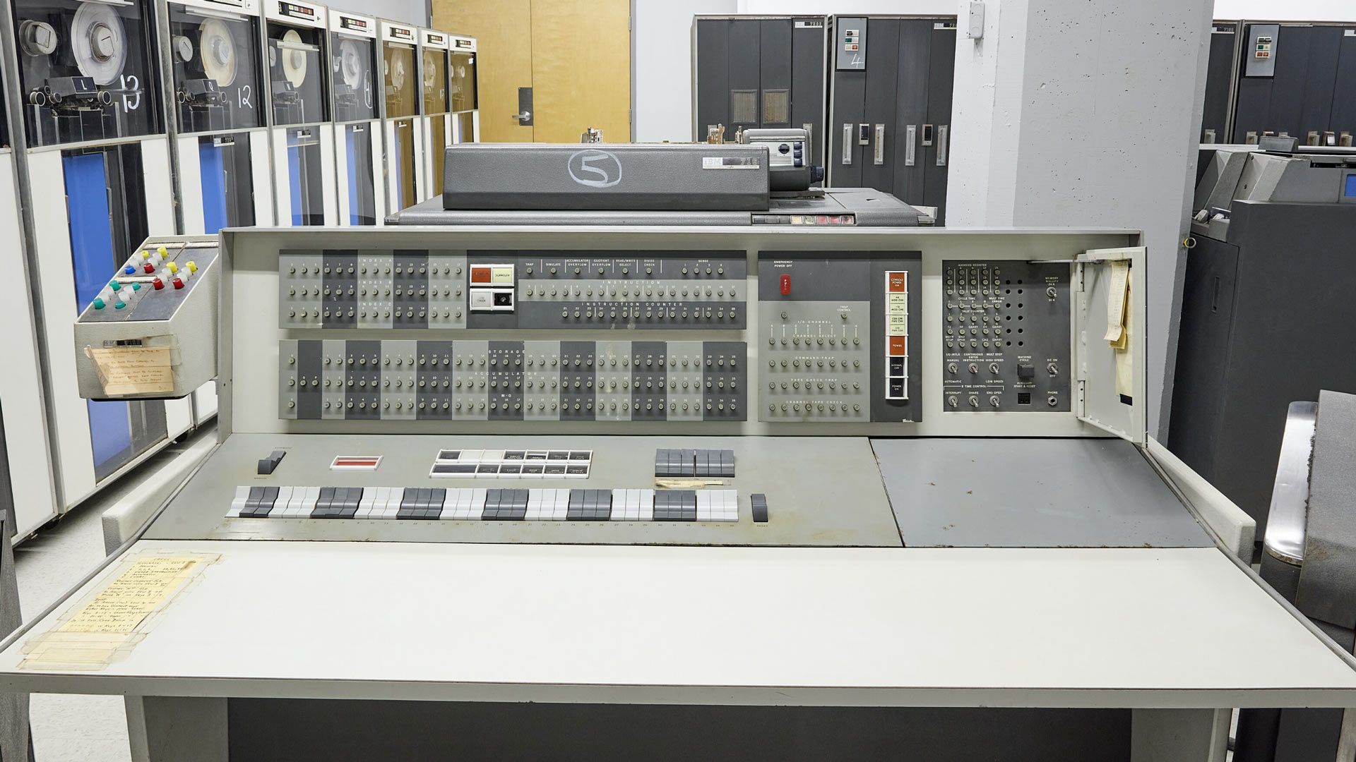 IBM 7090 Mainframe up for auction with a value up to $60,000 — over ...