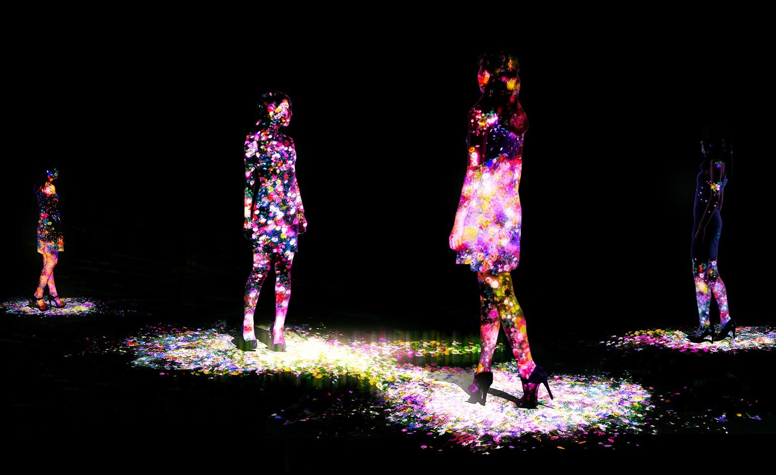 Pace Gallery presents TeamLab's interactive light works | Wallpaper