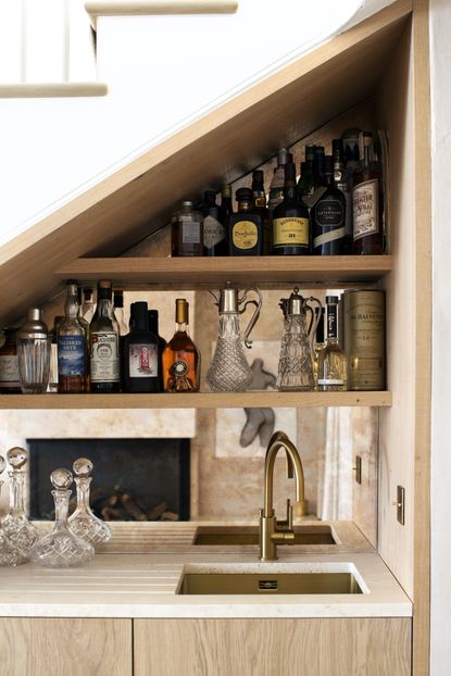 Small home bar ideas: 10 ways to create a social space | Homes and Gardens