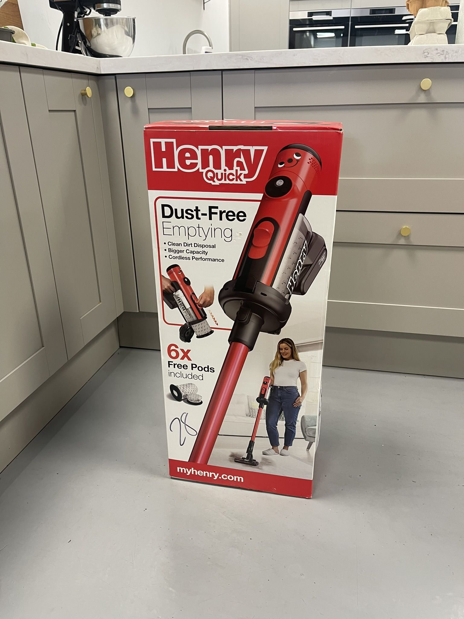 Henry Quick cordless vacuum review: their first cordless stick | Homes and Gardens