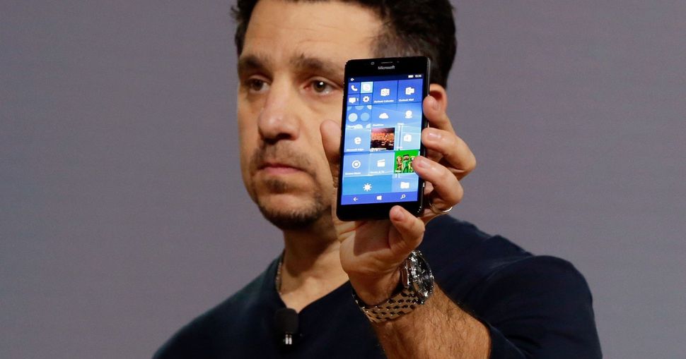 Windows Phone isn't dead, Part VI: App Gap? Microsoft has a platform ...