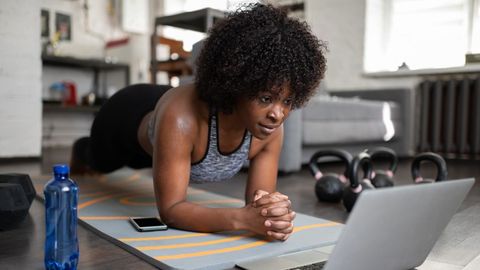 Plank exercise: How to correctly perform the move and variations to try ...