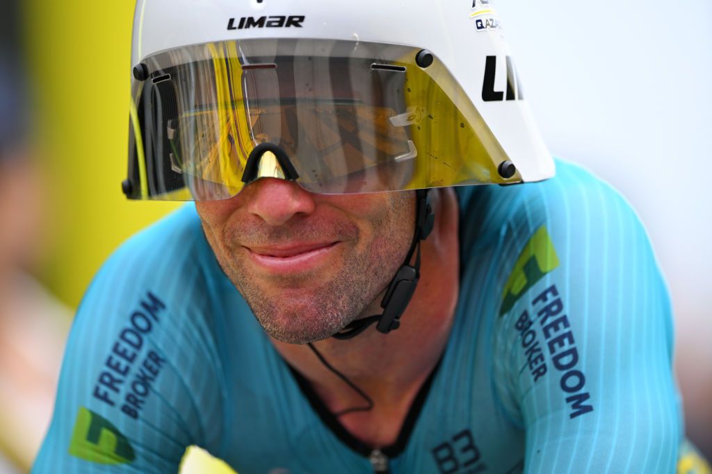 Mark Cavendish ends 17-year Tour de France career surrounded by family ...