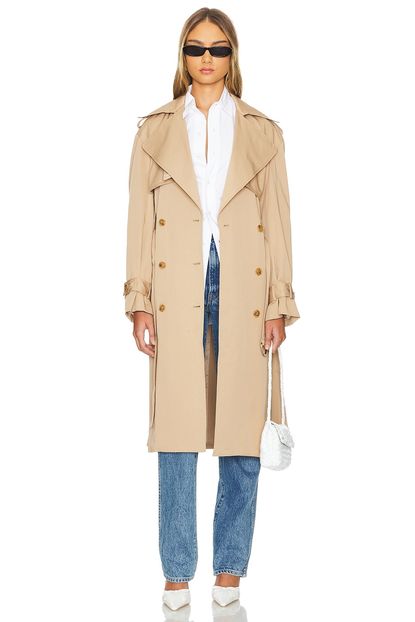 Angelina Jolie's Expensive-Looking Trench Coat Is the Key to Dressing ...