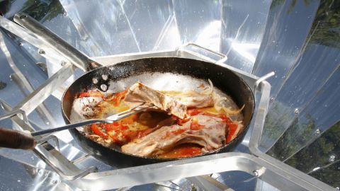 What is solar cooking? Meet smoke-free, cost-free cooking | Advnture