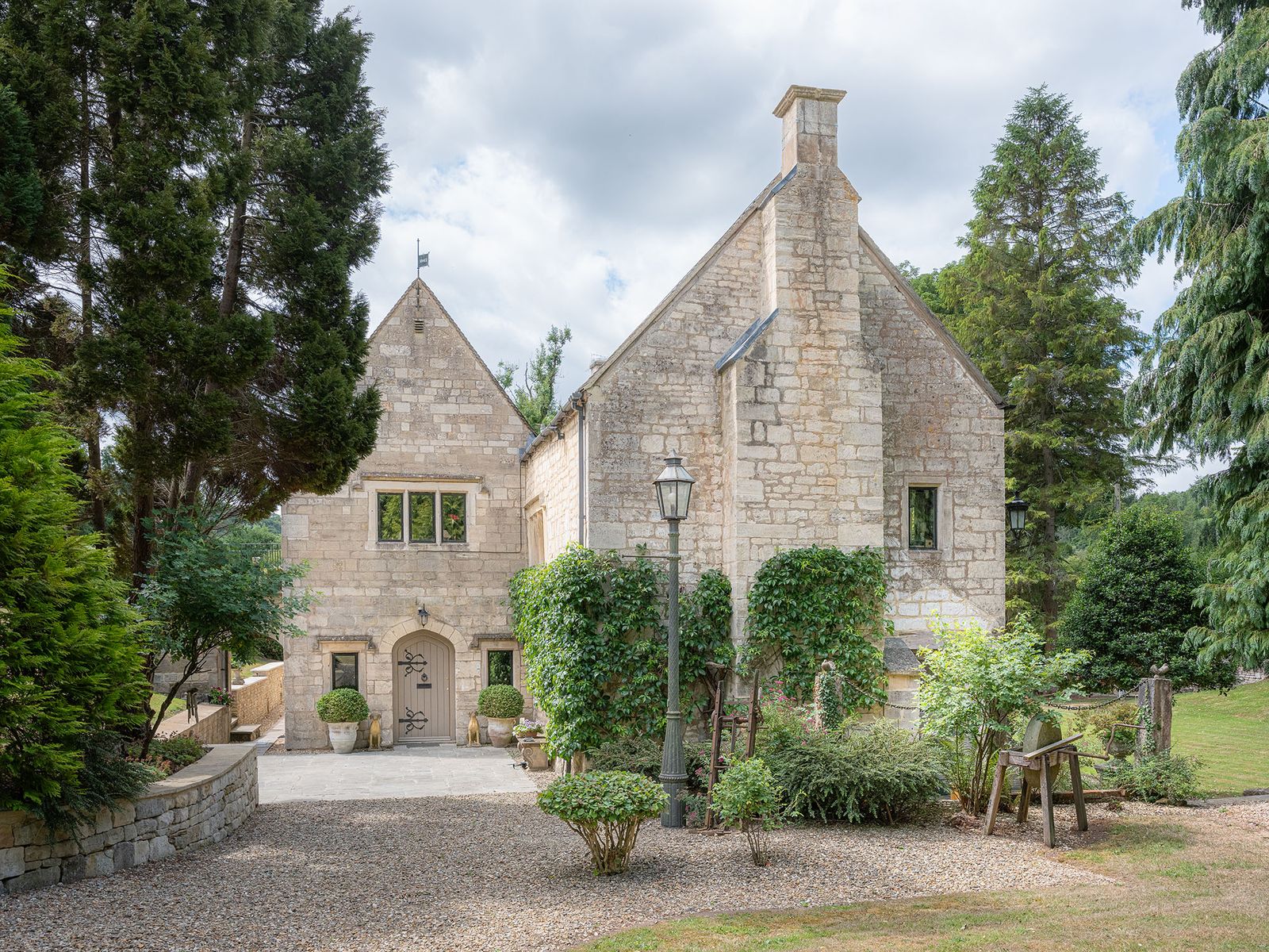 19 outstanding country homes, from £450,000 to £20 million, as seen in ...