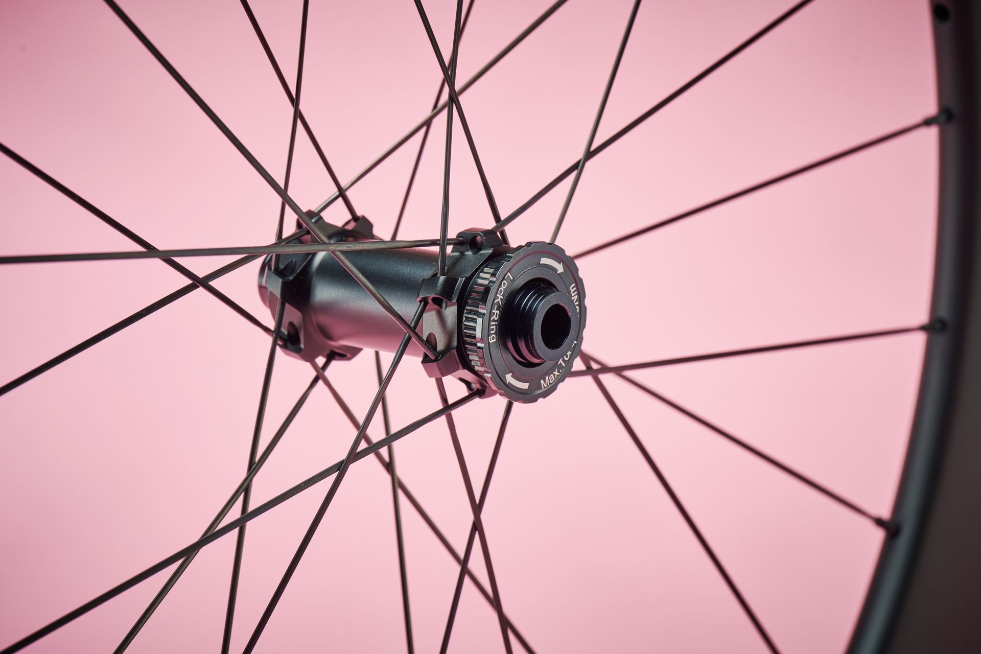 Parcours Chrono wheelset review - fast rolling and aero optimized ...