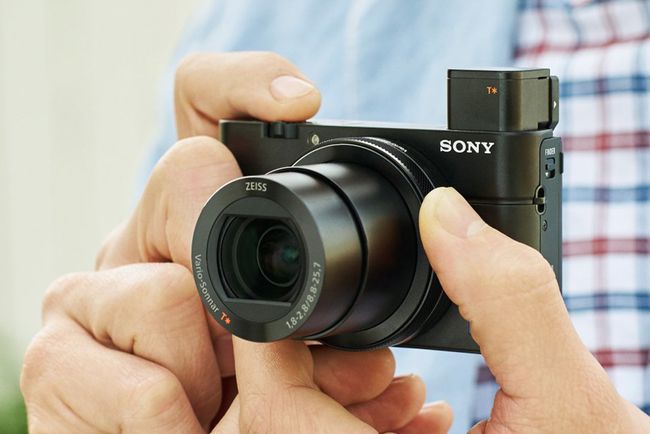 Sony RX100 III vs RX100 IV vs RX100 V vs RX100 VI vs RX100 VII ...
