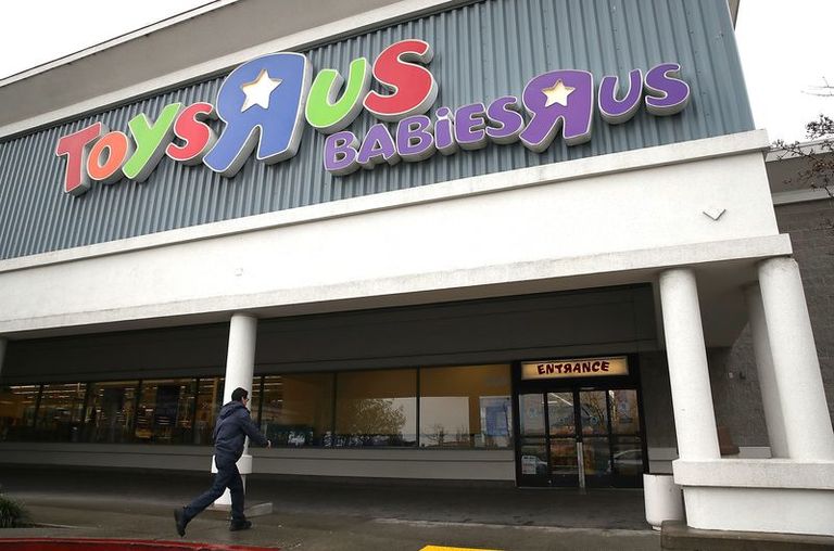 Best '90s Stores | Clothing, Book, and Movie Stores That Closed | Marie ...