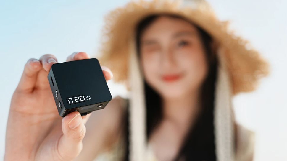 This tiny, compact camera flash uses magnetic modifiers – and only ...