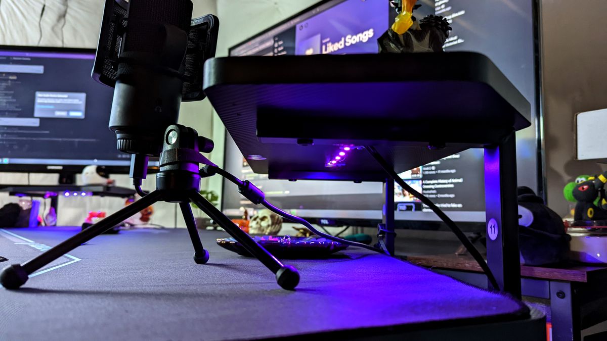 Eureka Ergonomic AED-E70B gaming desk review: plenty of space, lots of ...
