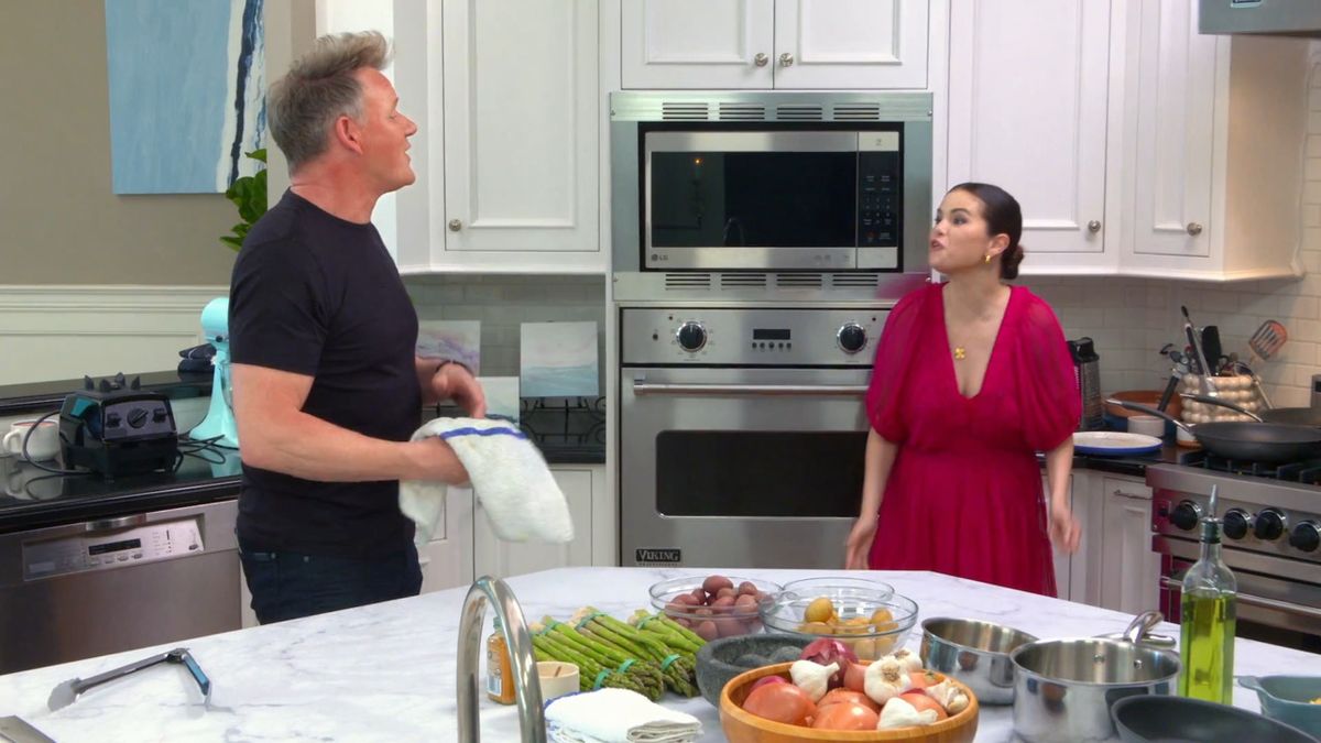 Selena + Chef: 5 Reasons It's Become My Favorite Cooking Show | Cinemablend