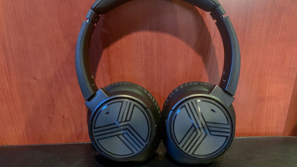 Treblab E3 Headphones review | Laptop Mag