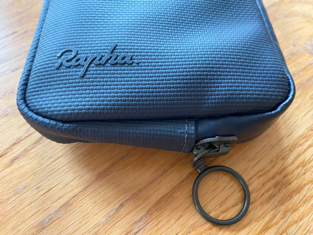 The Rapha Rainproof Essentials Case is a well made cycling phone case that keeps rain, road ...