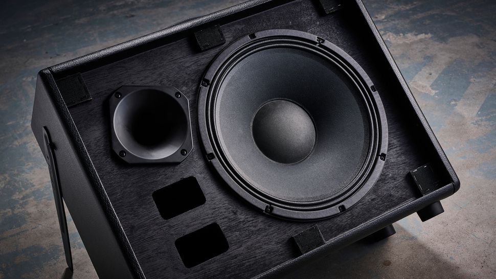 IK Multimedia Tonex Cab review | Guitar World