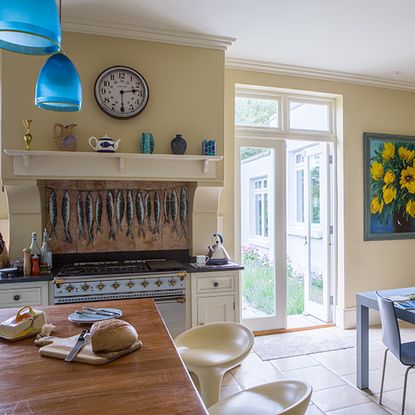 Take a tour of this refined Regency home | Ideal Home